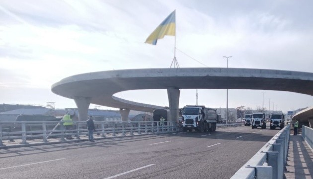 13,000 infrastructure facilities in four regions restored in Ukraine ...