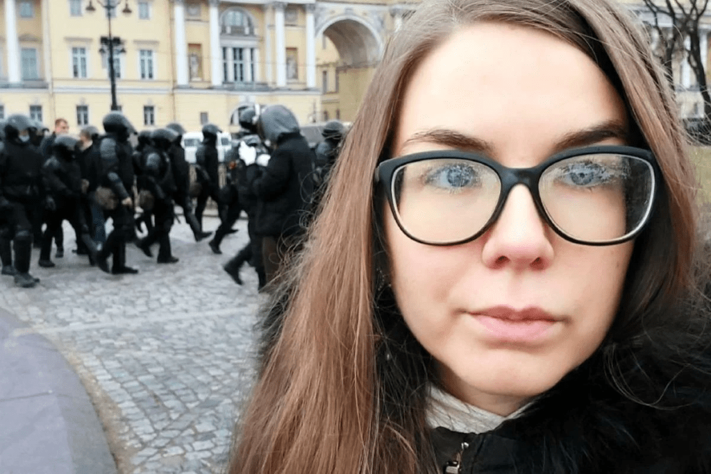 A Russian woman called Putin a "schizophrenic", she was promptly put in ...