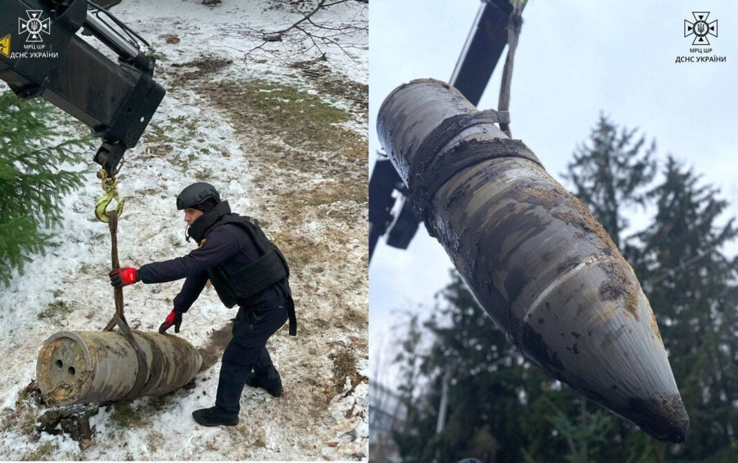 Ukraine’s emergency services disarm downed Russian Kinzhal missile ...