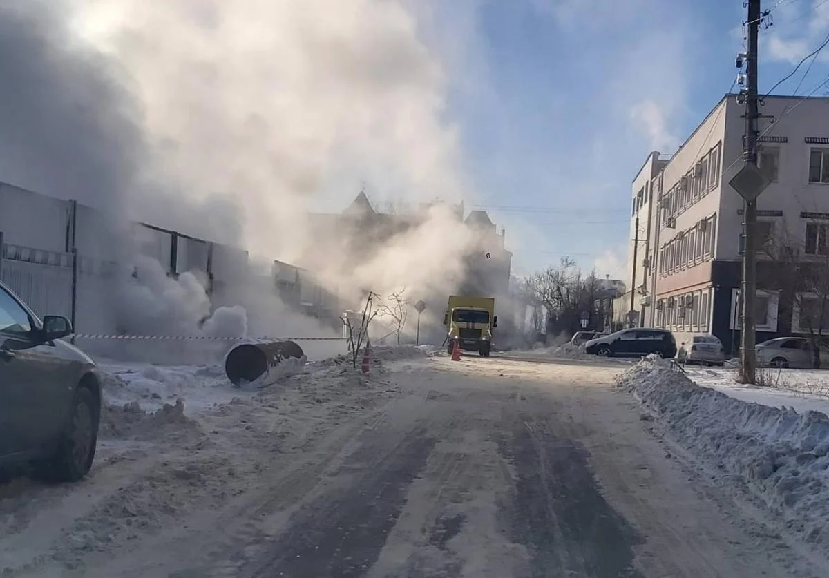 Pipe bursts and freezing apartments: communal collapse in Russia is ...