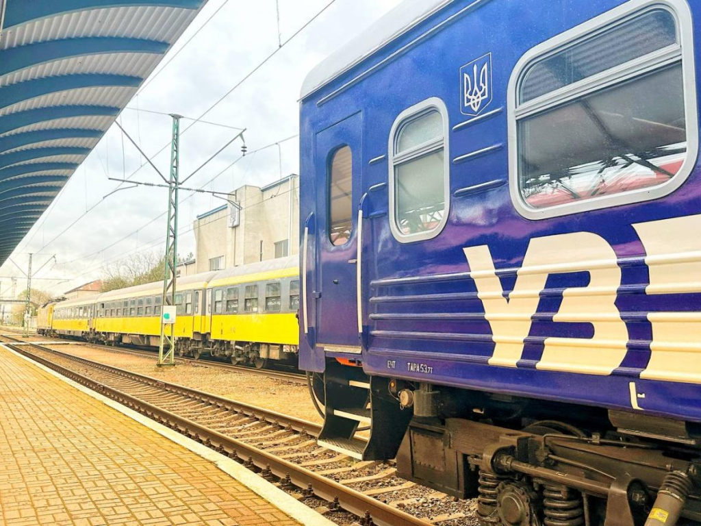 Ukrzaliznytsia will receive 40 new locomotives from the United States ...