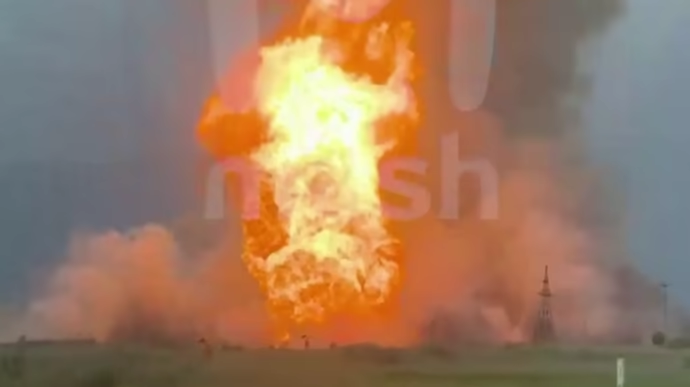Gas storage facility ablaze in Russia’s Saratov – videos – Ukraine Today .org