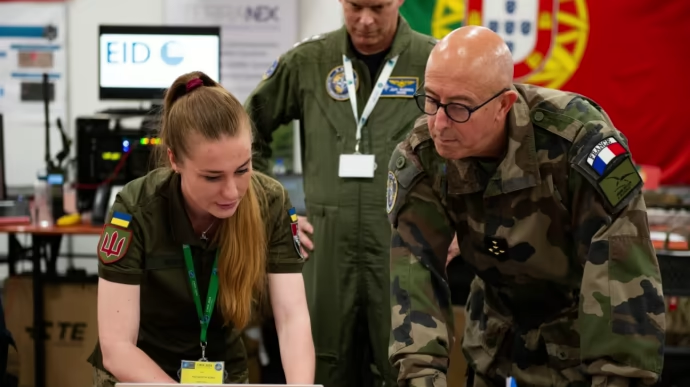 NATO officials praise Ukraine’s Delta combat system – Ukraine Today .org