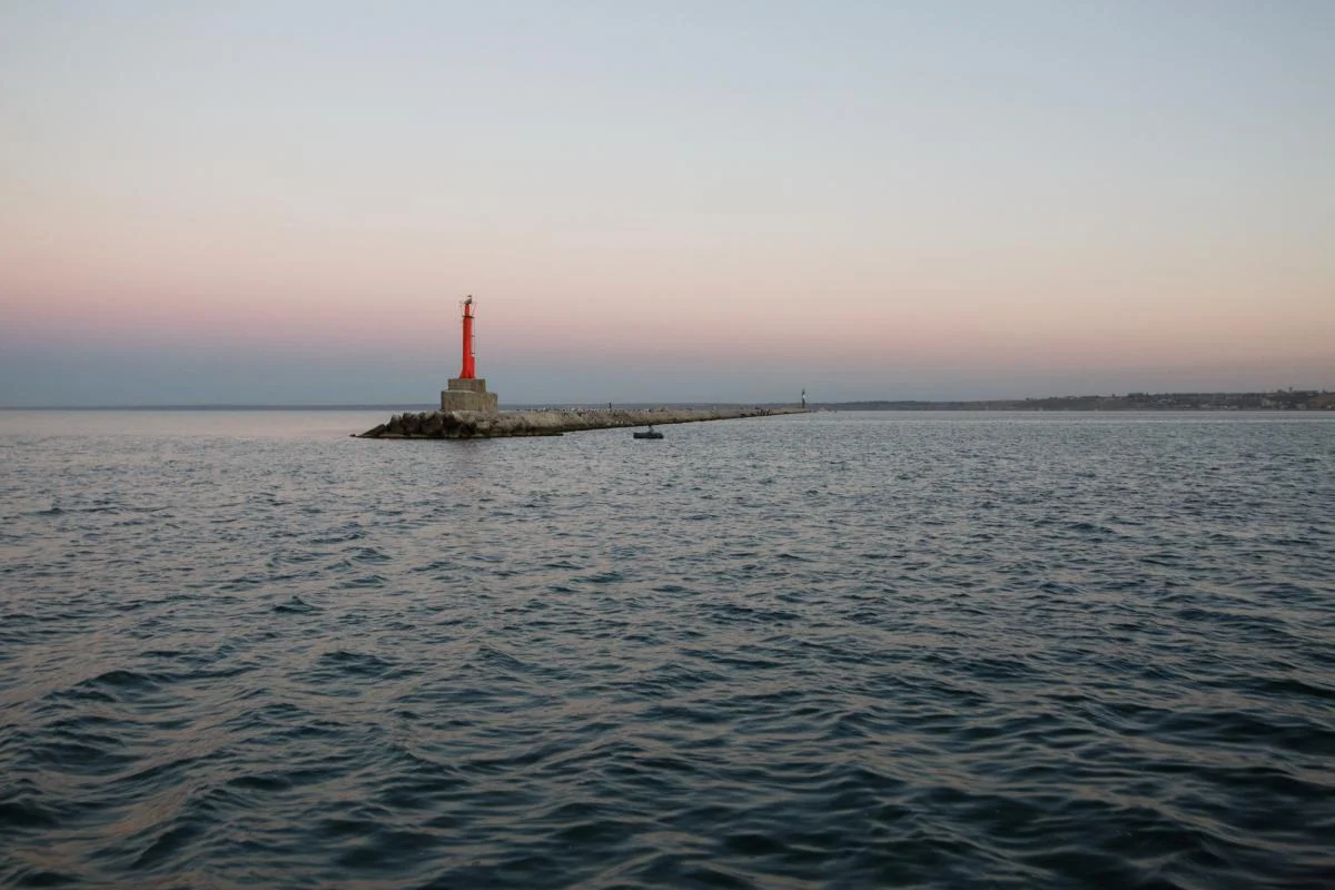 After the defeat of the “Slavyanin” in the Sea of Azov, Russian ships ...