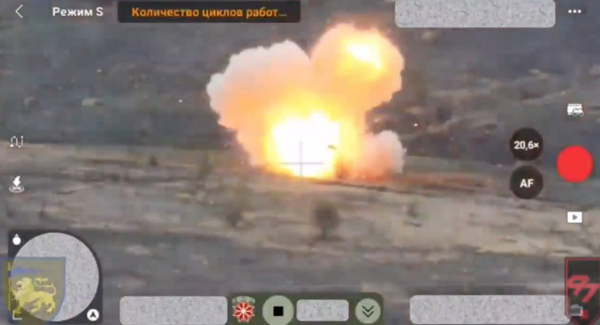 Ukrainian Kamikaze Drone Destroys russia’s Most Advanced T-90M Tank ...