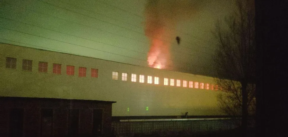 Drones attacked an aircraft factory in Smolensk, Russia, causing a fire ...