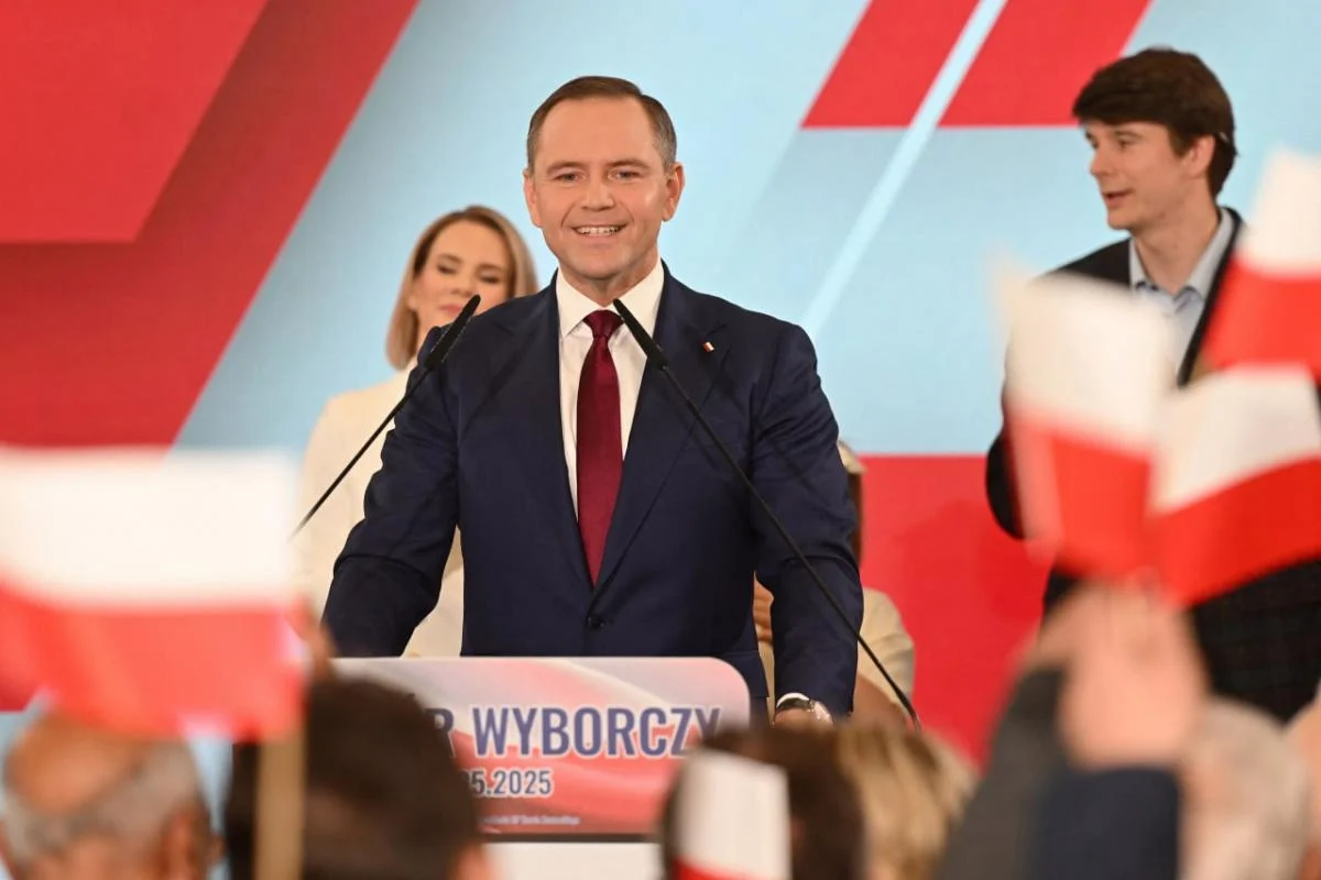 Polish presidential candidate ready to abandon support for Ukraine’s ...