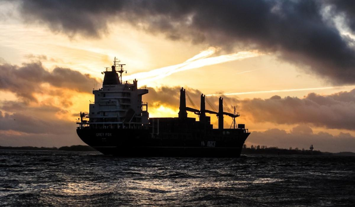 Eight ‘shadow fleet’ tankers are heading through the English Channel ...
